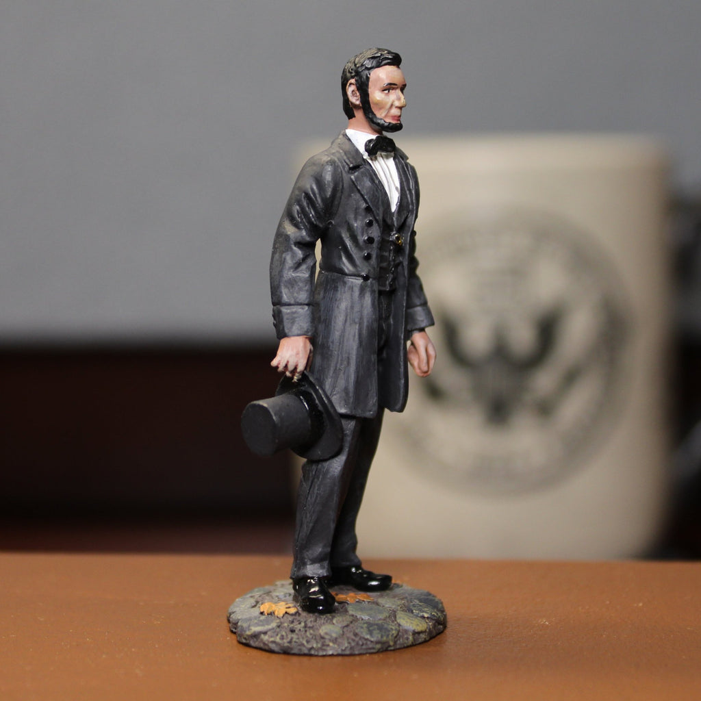 Miniature Collector's Figurine President Abraham Lincoln – National ...