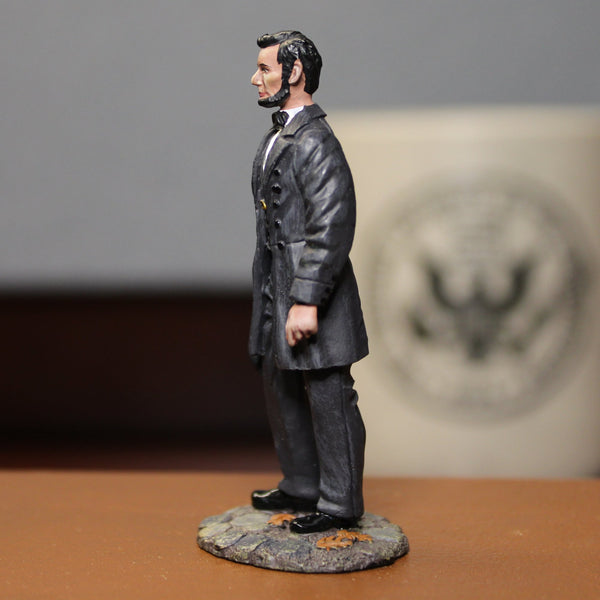 Miniature Collector's Figurine President Abraham Lincoln – National ...