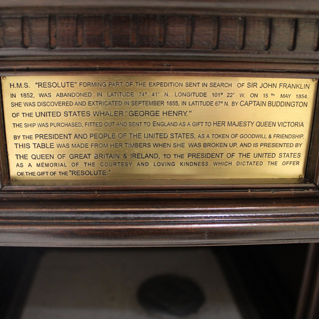 Resolute Desk Replica – National Archives Store