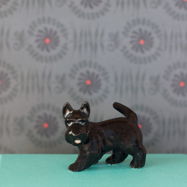 Presidential Pet Figurine: Miss Beazley – National Archives Store