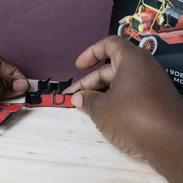 Model Kit 1908 Red Ford Model T – National Archives Store